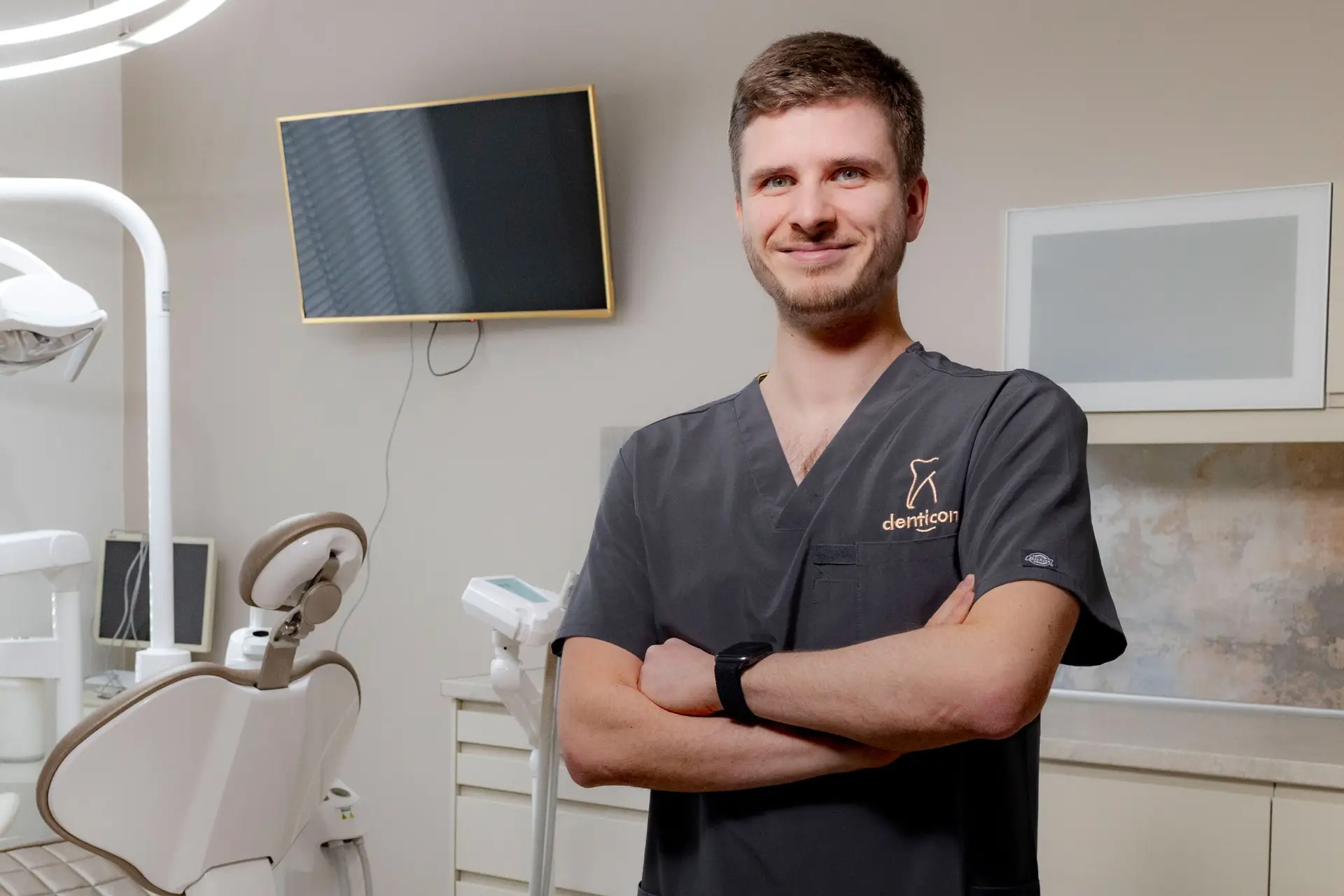 MDDr. Dominik Kánássy - denticon - zubná klinika